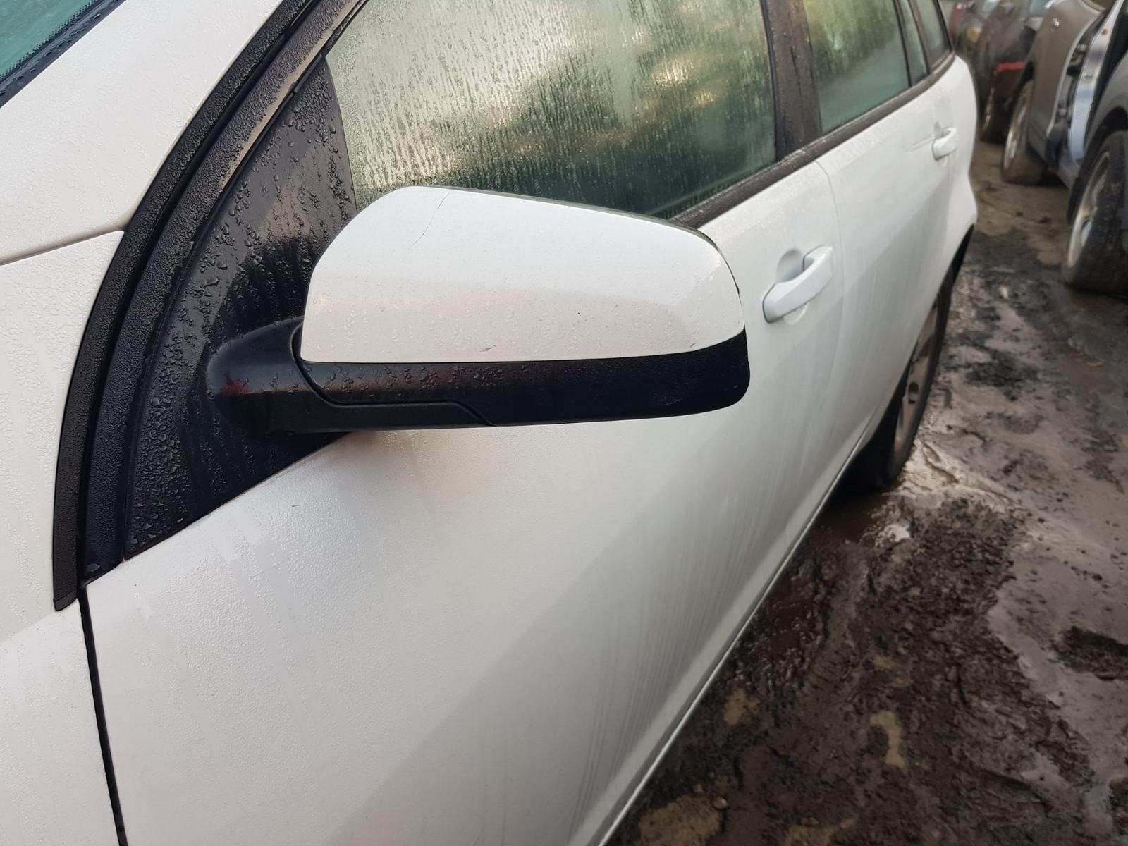 Fuel Tank Commodore Holden 2011